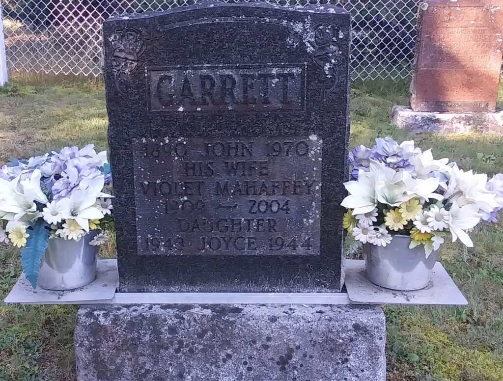 Tombstone: John Garrett & Violet, Clydesdale United Cemetery, Rose ...